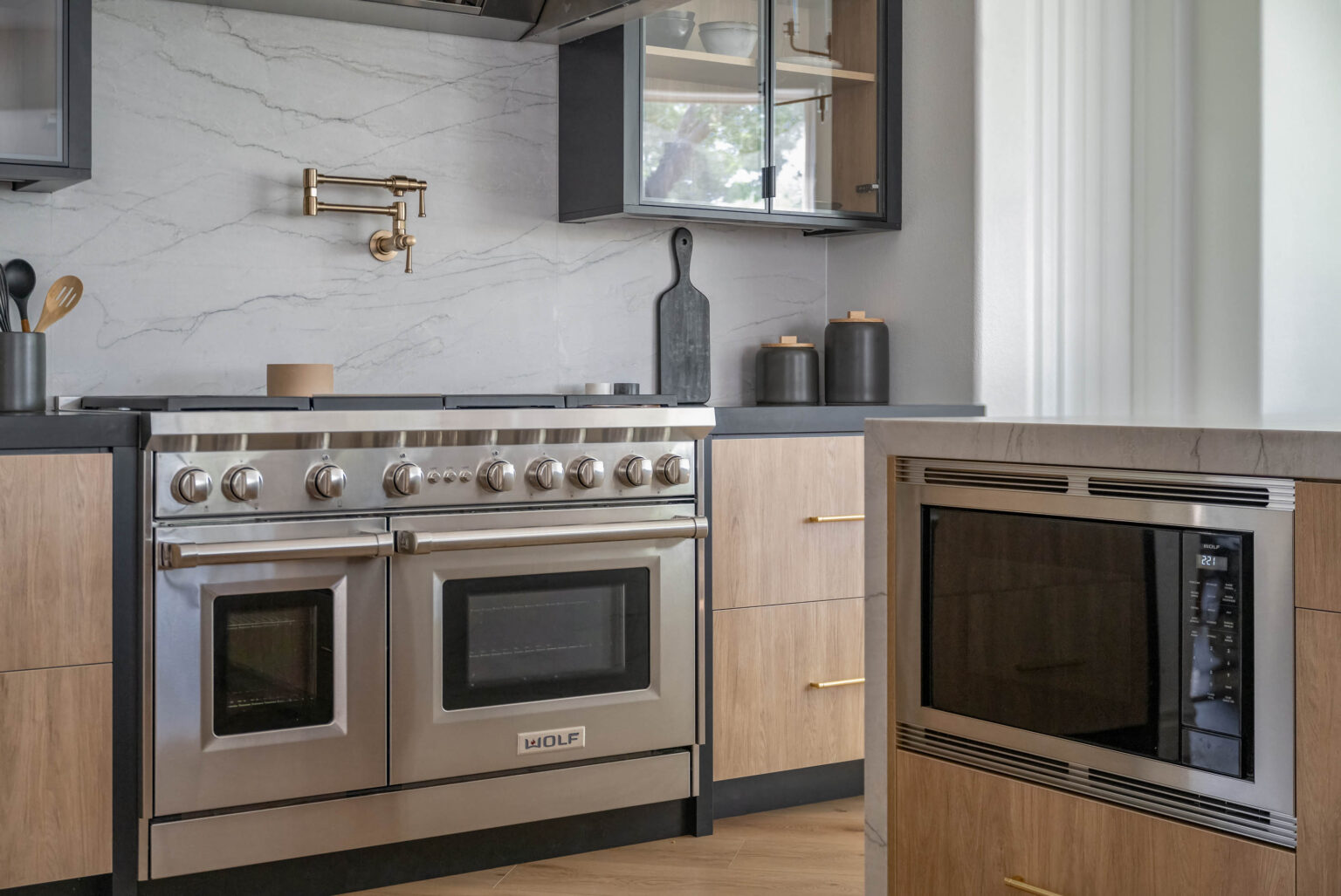 Ultimate Guide to Custom Cabinets: Crafting A Dream Kitchen